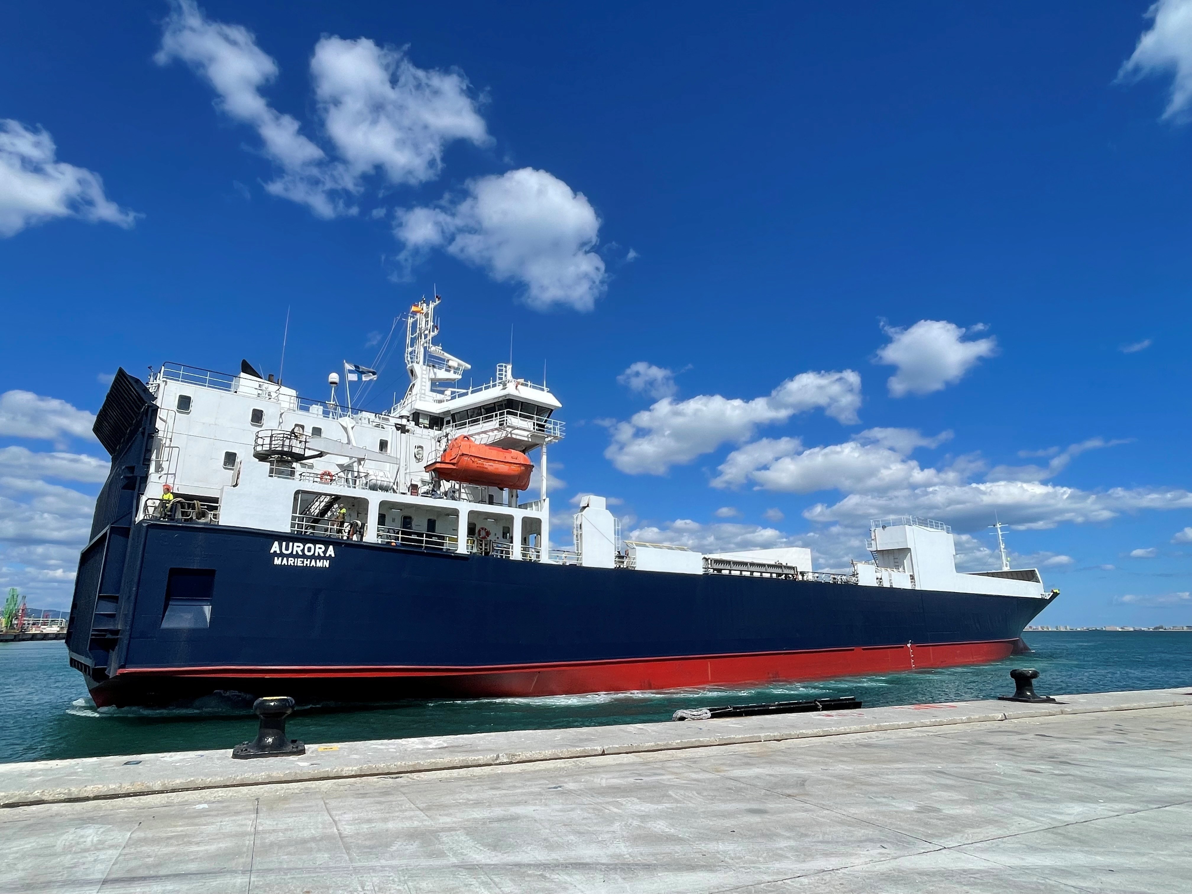 Chartering news & contract extensions | Godby Shipping